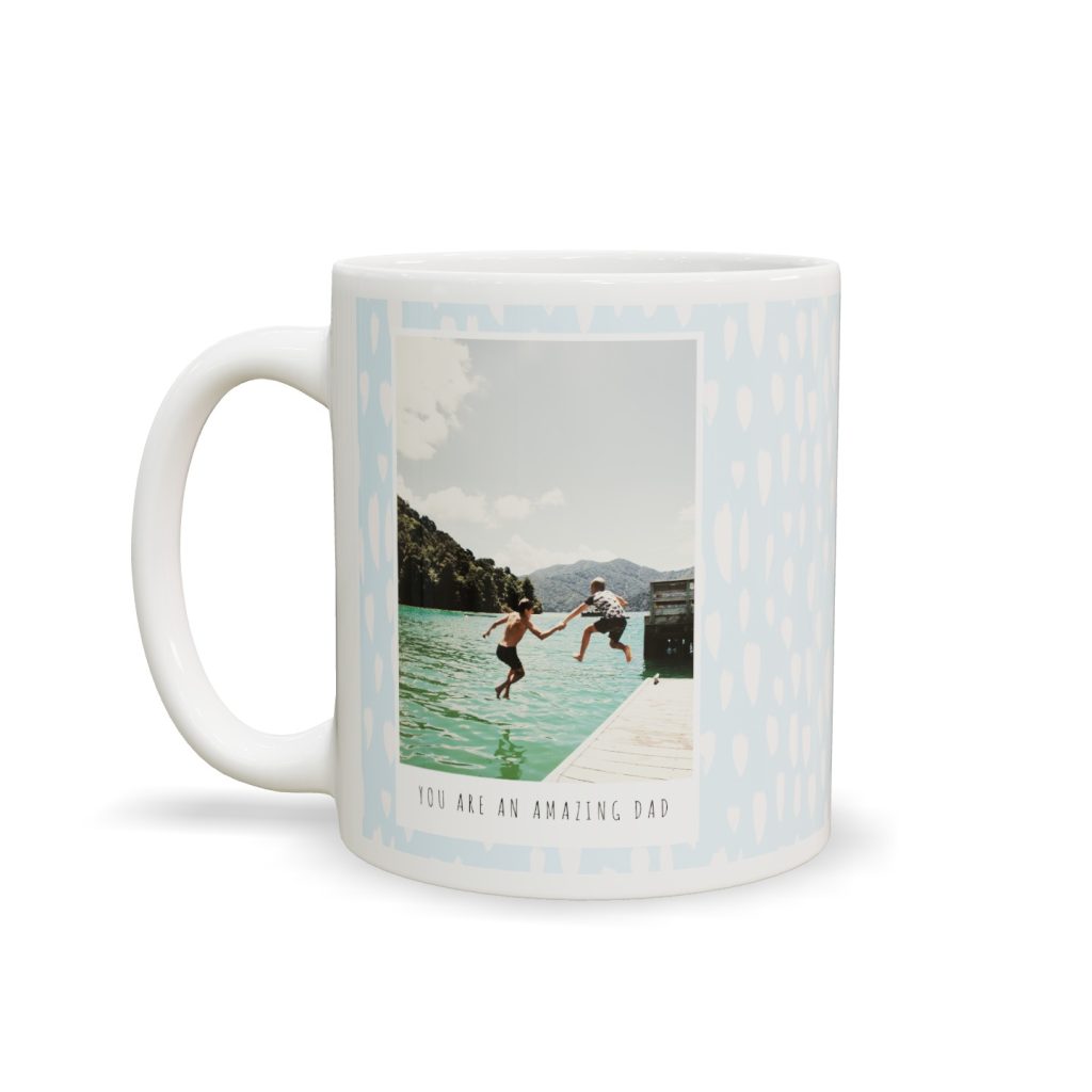Splashing Moments in Personalised Mugs